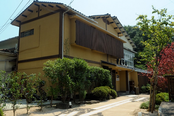 Yoro Onsen Honkan in Shimanami-kaido (Onomichi)